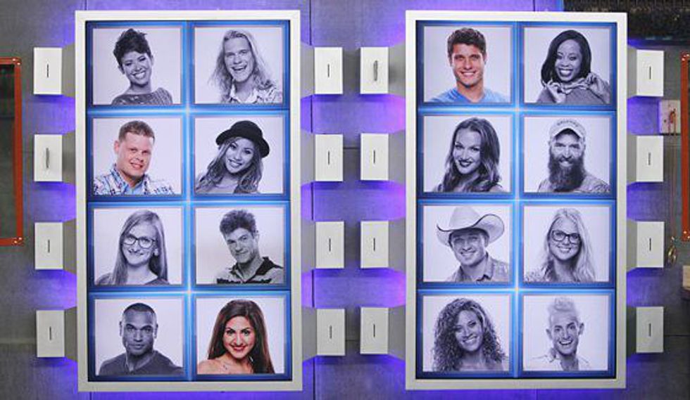 12 Stages of a Summer "Big Brother" Addiction | The Odyssey Online