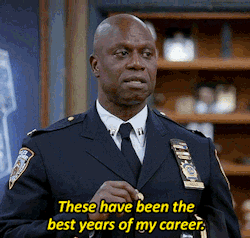 Captain Holt Gifs All College Girls Can Relate To | The Odyssey Online
