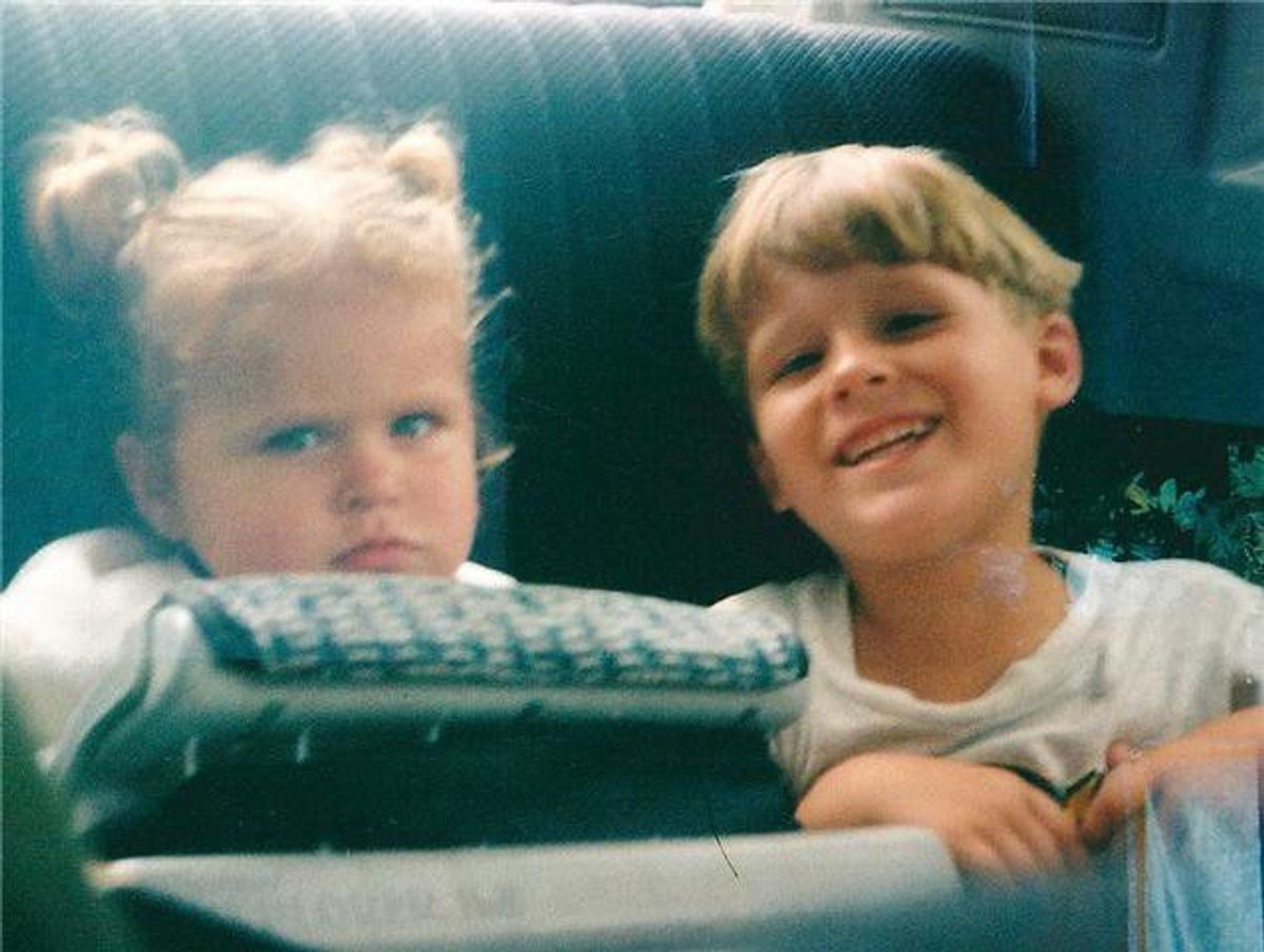 The 8 Best Things About Older Siblings | The Odyssey Online