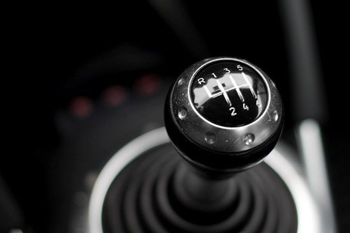 5 Advantages Of Driving Stick | The Odyssey Online
