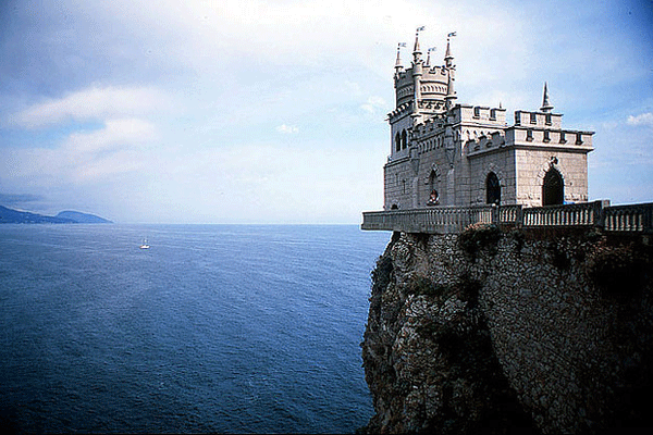 How To Live Life On The Edge | The Odyssey Online