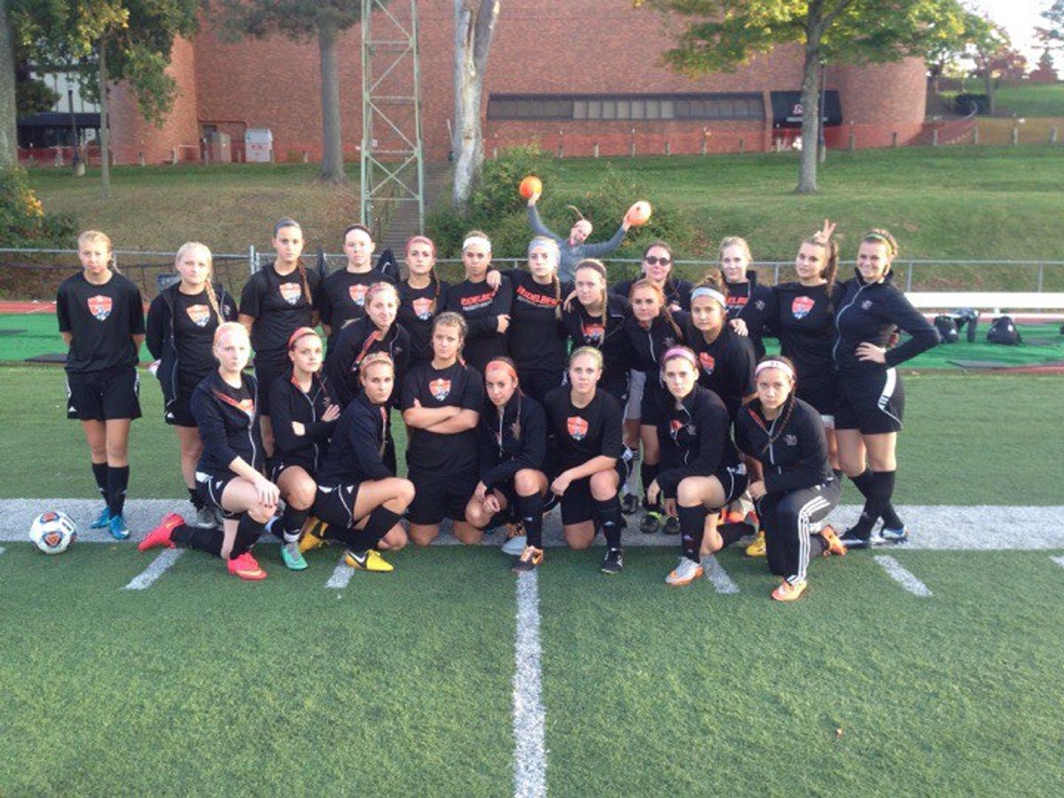 How To Identify A College Soccer Girl 101