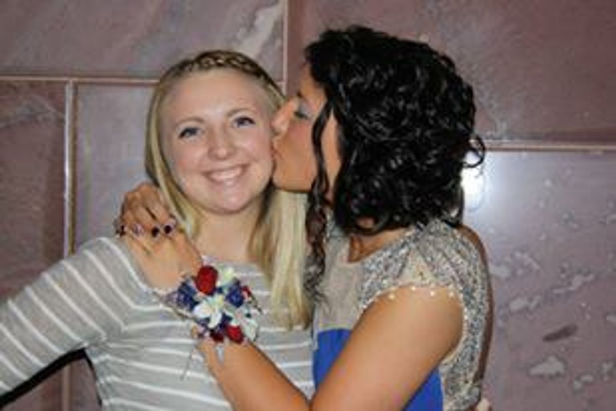 30 Reasons Your Sister is Your Best Friend