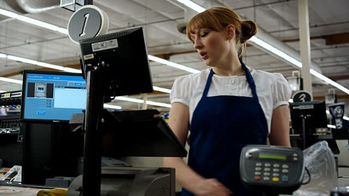 The Life Of A Cashier At A Grocery Store | The Odyssey Online