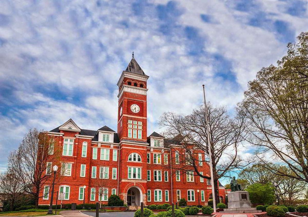 Why You Should Consider Going Out-Of-State | The Odyssey Online