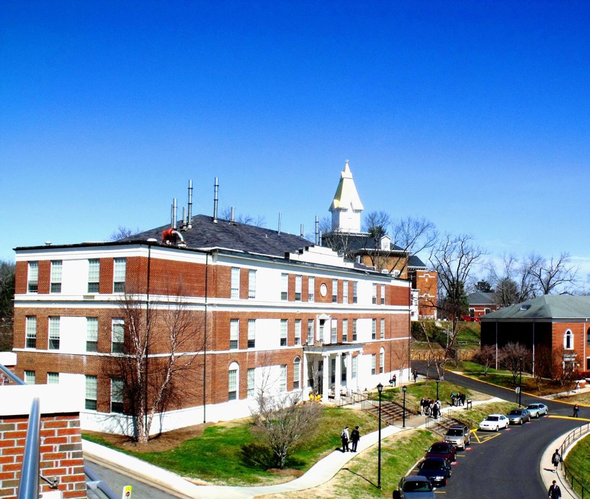 11 Thoughts Every UNG Chemistry Major Has At Rogers Hall | The Odyssey ...