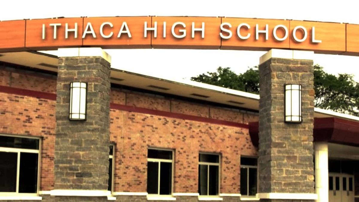 10 Things You Know To Be True If You Attended IHS