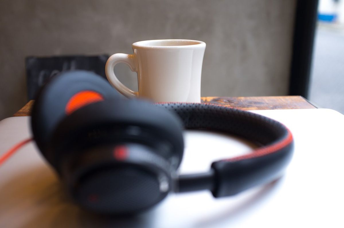 15 Things You’ll Find At A Writer's Workstation | The Odyssey Online