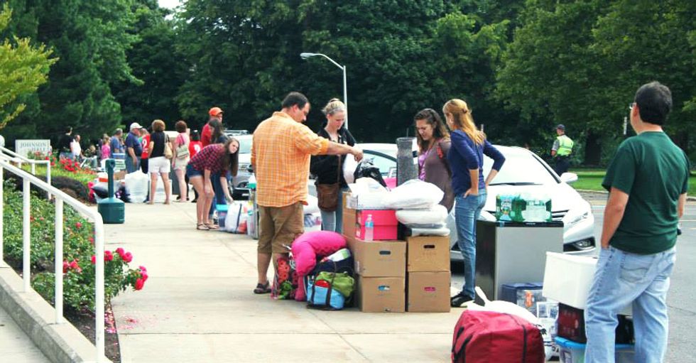 7 Basic College Move-In Day Instagram Captions | The Odyssey Online