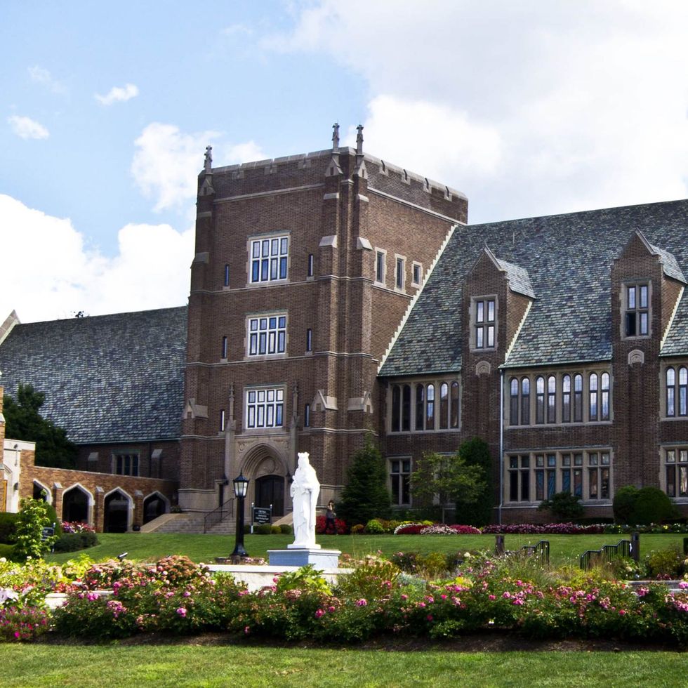 Working At Mercyhurst All Summer | The Odyssey Online