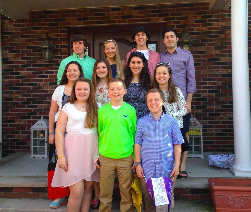 Six Benefits of Growing Up In A Big Family | The Odyssey Online