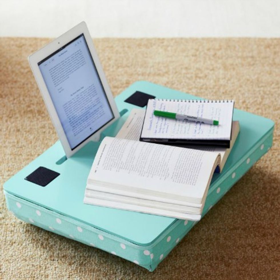 A Girl's Guide to Dorm Room Decoration | The Odyssey Online