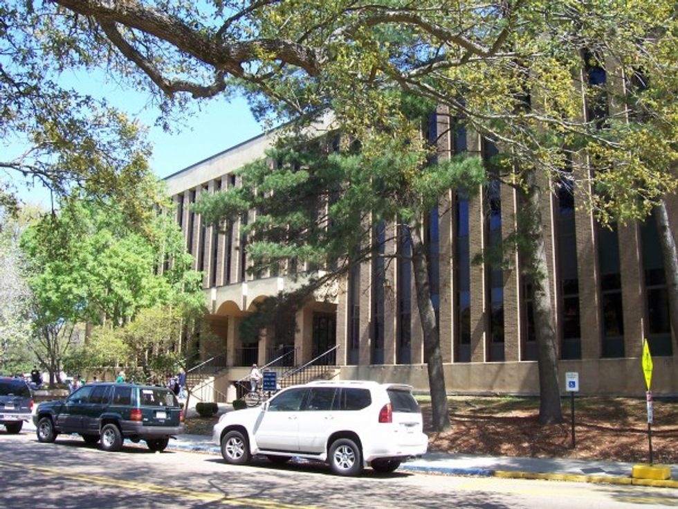 An Ode To Lockett Hall | The Odyssey Online