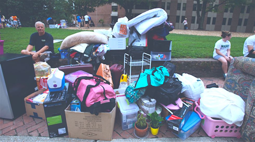 8 Reasons Every College 'Move-In Day' Is Just WEIRD | The Odyssey Online