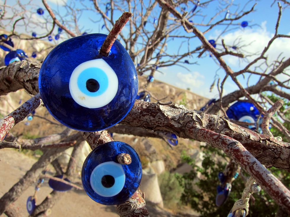 7 Bizarre Superstitions From Around The World | The Odyssey Online