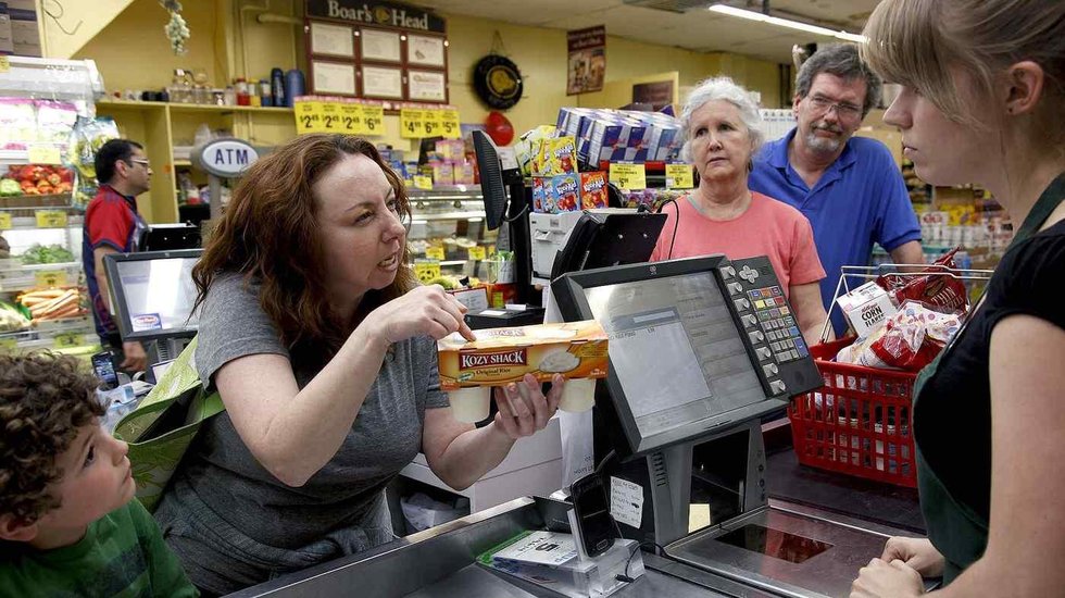 12 Awful Things Customers Actually Said To Cashiers | The Odyssey Online