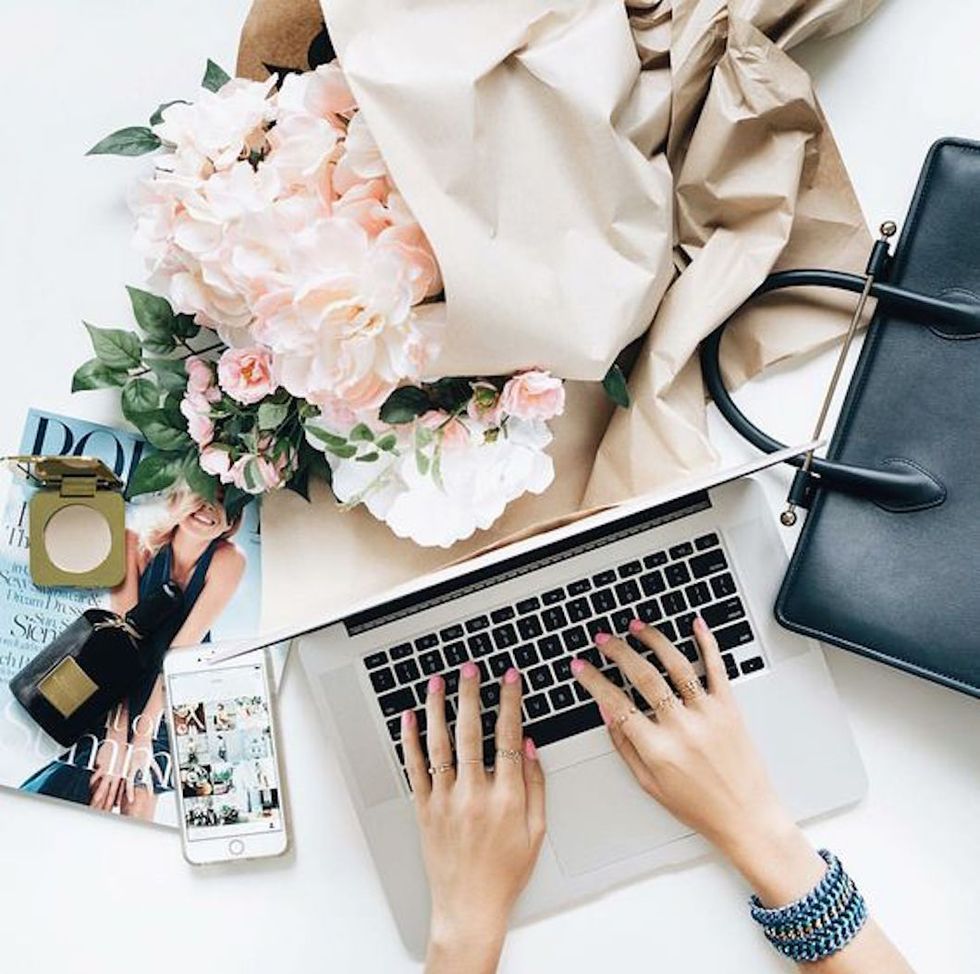 The 6 Stages of Online Binge Shopping | The Odyssey Online
