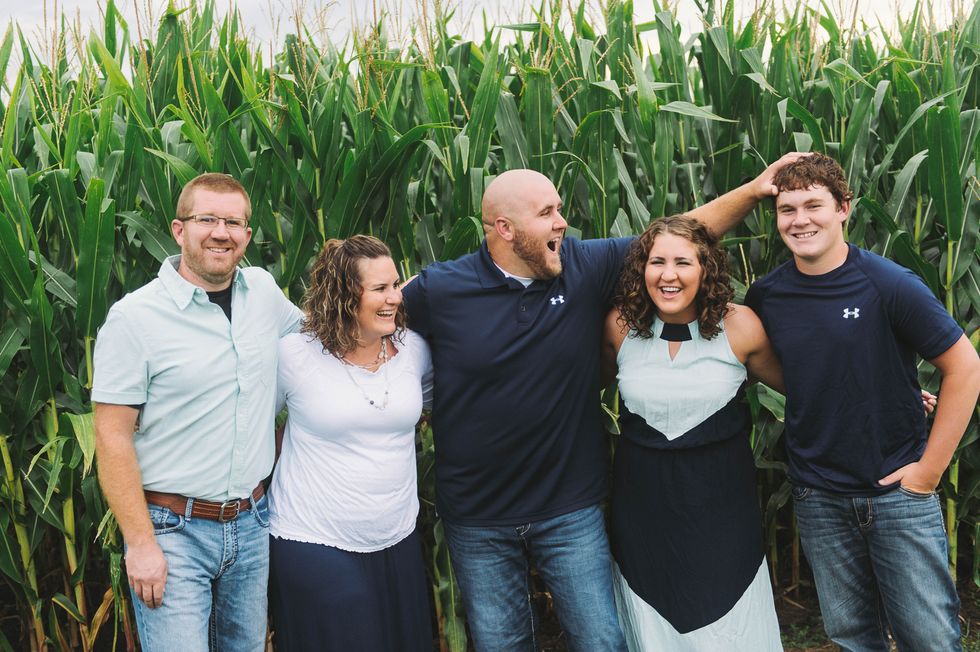 20 Things You Know To Be True If You Grew Up With 4+ Siblings | The ...