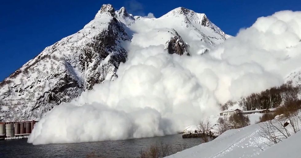 Avalanche: A Sexual Poem | The Odyssey Online