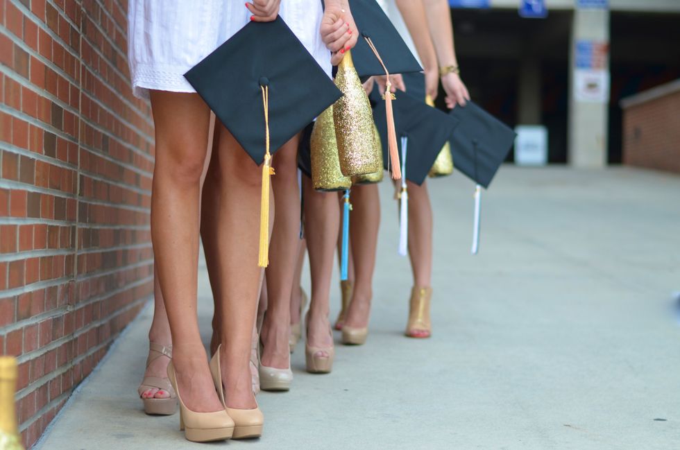 7 Tips For Picking The Perfect Outfit For Graduation | The Odyssey Online