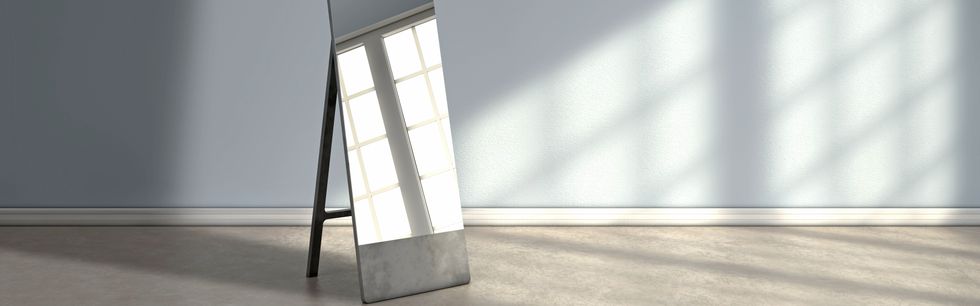 Being an Insecure "Pretty Face" | The Odyssey Online