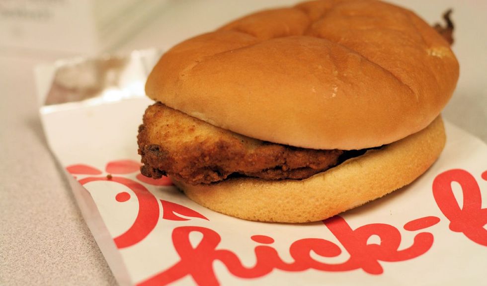 7 Little Touches Chick-Fil-A Does That Make ALL The Difference | The ...