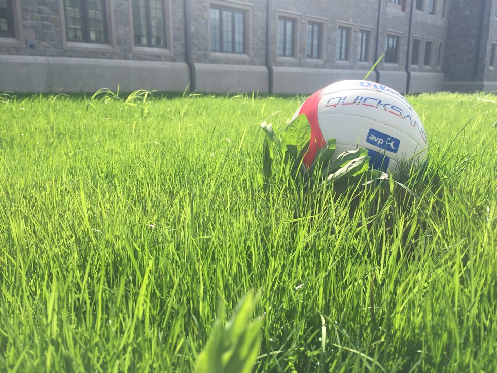 How The Most Unathletic Girl Joined An Intramural Sports Team | The ...