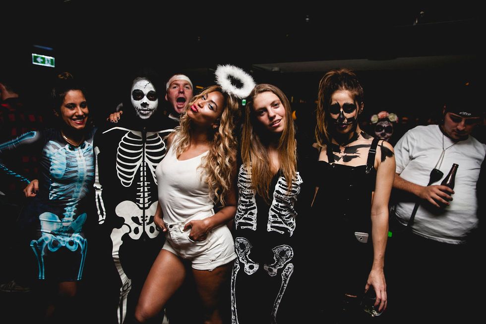 8 Classic Halloween Costumes For A Basic Betch | The Odyssey Online