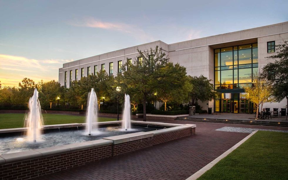 5 Of The Most Peaceful Spots On CofC's Campus | The Odyssey Online