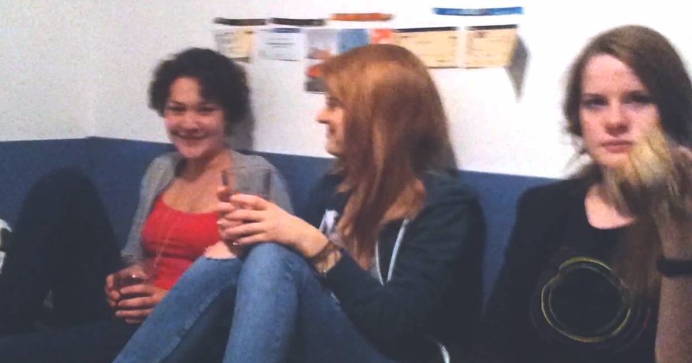 The 10 Stages Of College Girls 'Pregaming' With Their Best Friends ...