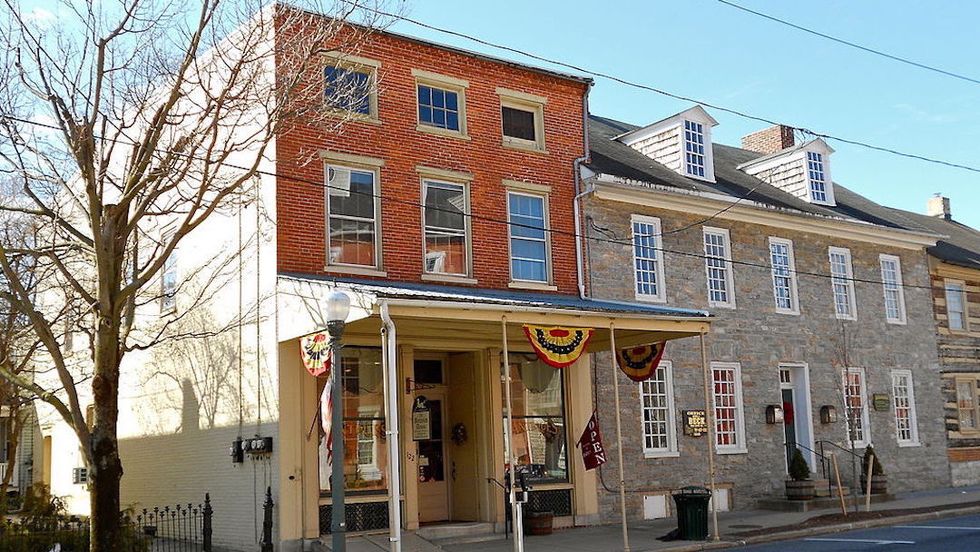 15 Signs You Grew Up In Lititz, Pennsylvania | The Odyssey Online