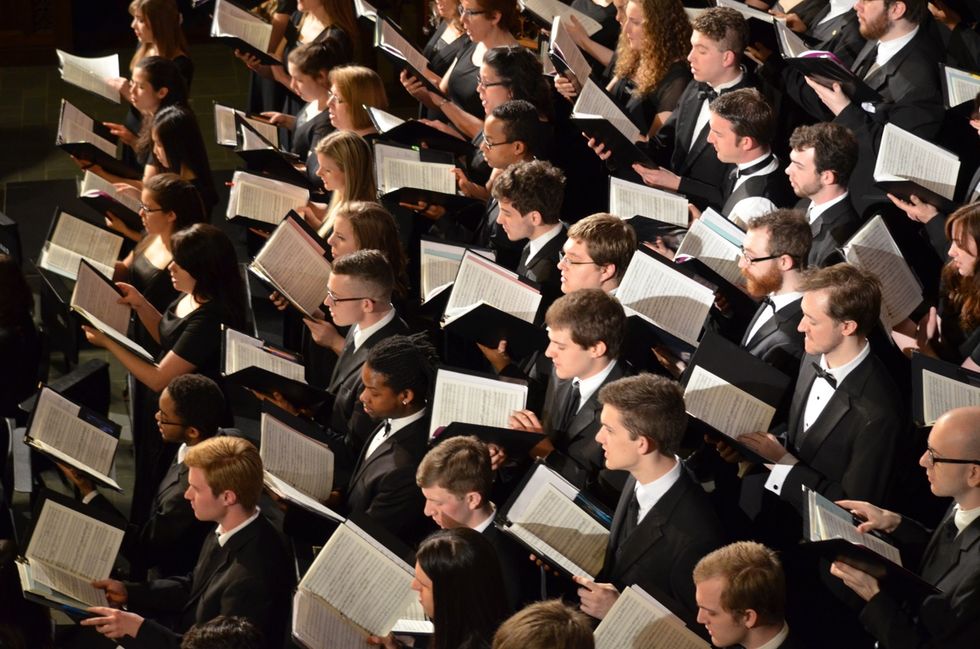 5 Ways Singing In College Has Me Develop Life Skills | The Odyssey Online