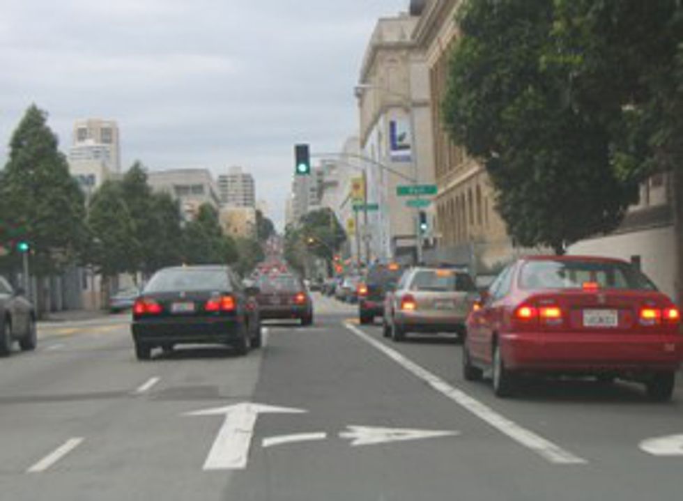 Nine Driving Mistakes We Always See On The Road | The Odyssey Online