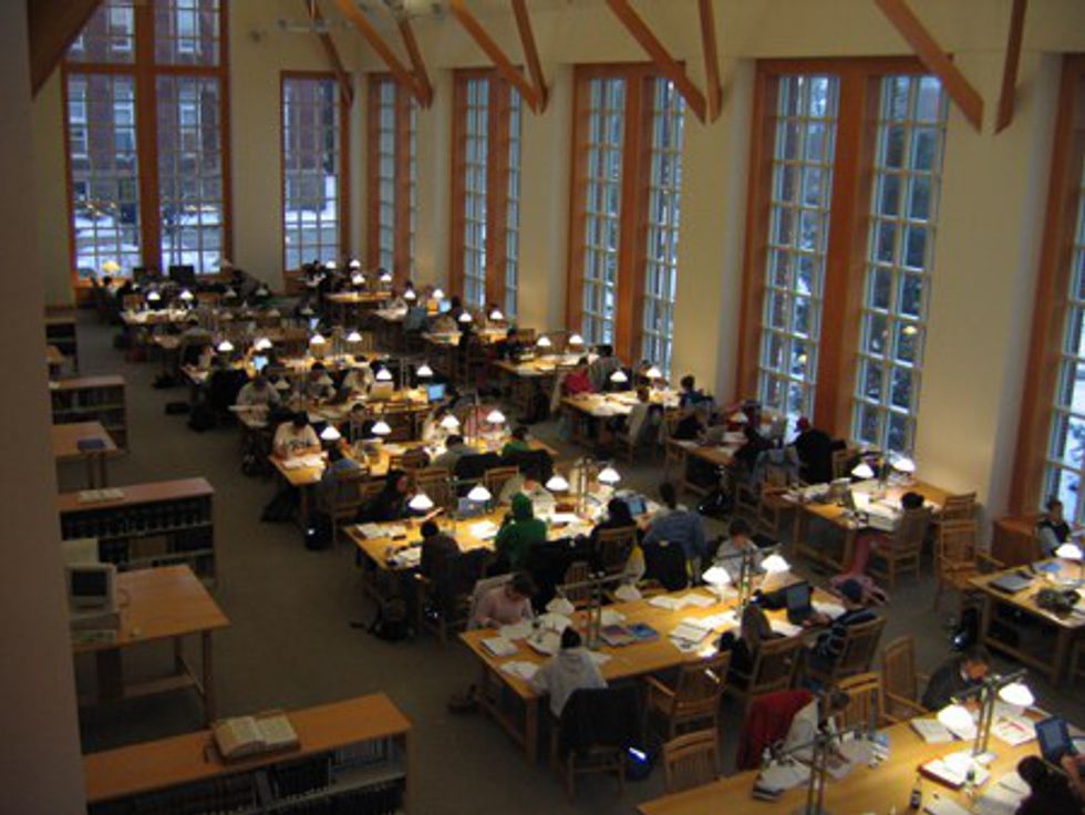 5 Signs It's Finals Week At UNH | The Odyssey Online