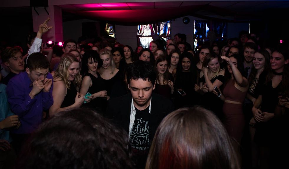6 Ways To Stay Safe On A Night Out | The Odyssey Online