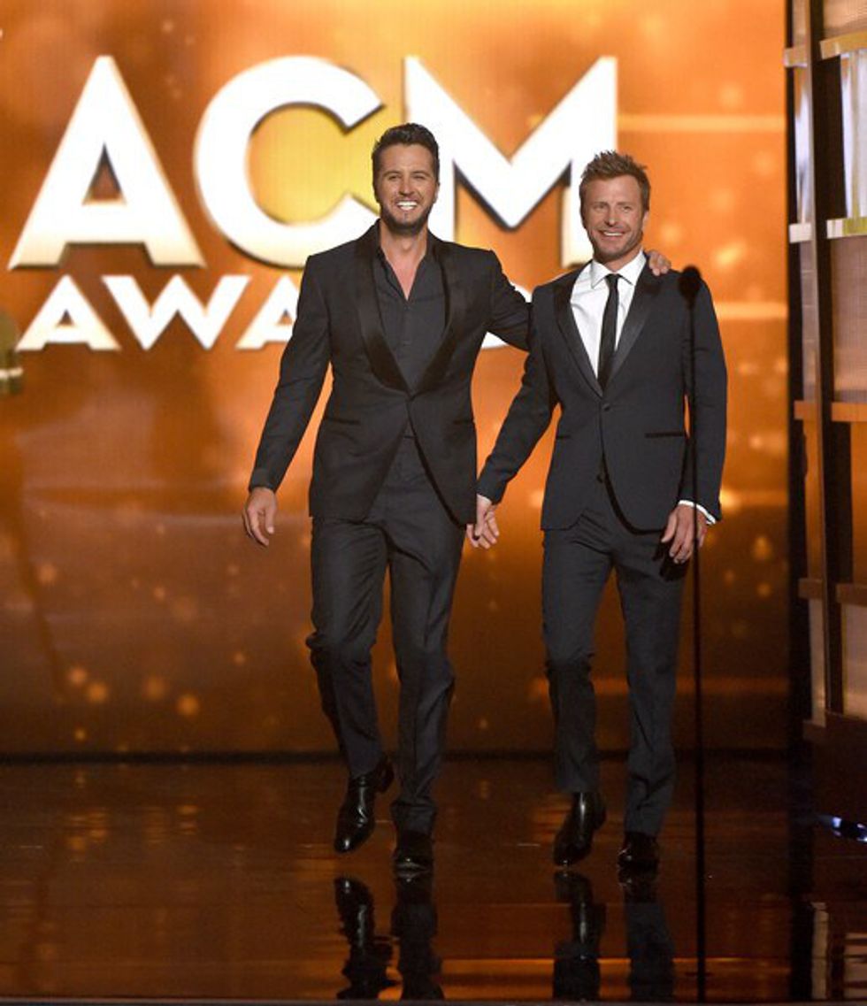 Behind The Cameras: What It's Like To Attend An Award Show | The ...