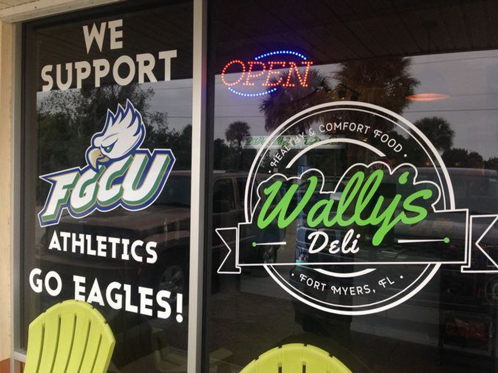 The FGCU Student Restaurant Bucket List Is Here | The Odyssey Online