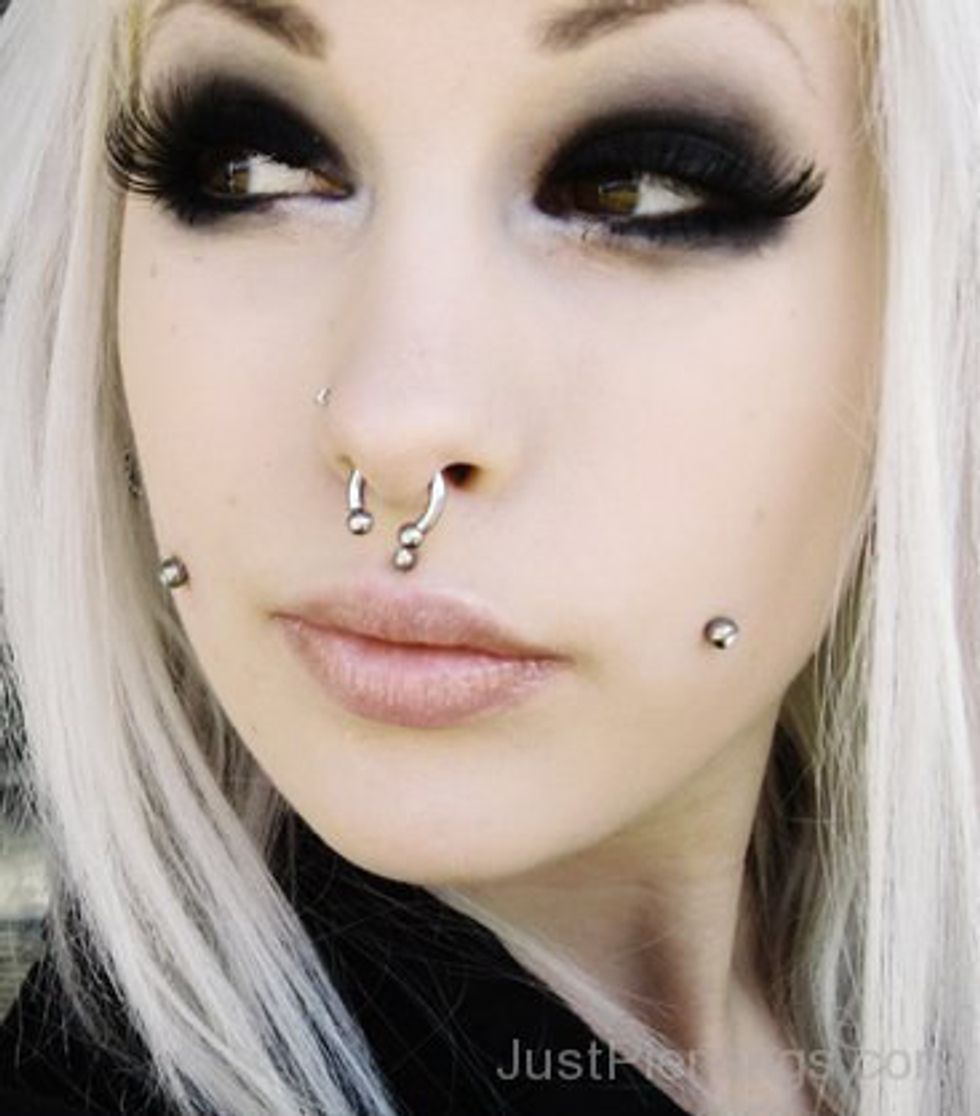 12 Signs You're Still Emo