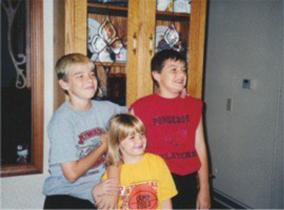 14 Signs You Grew Up With Older Brothers | The Odyssey Online