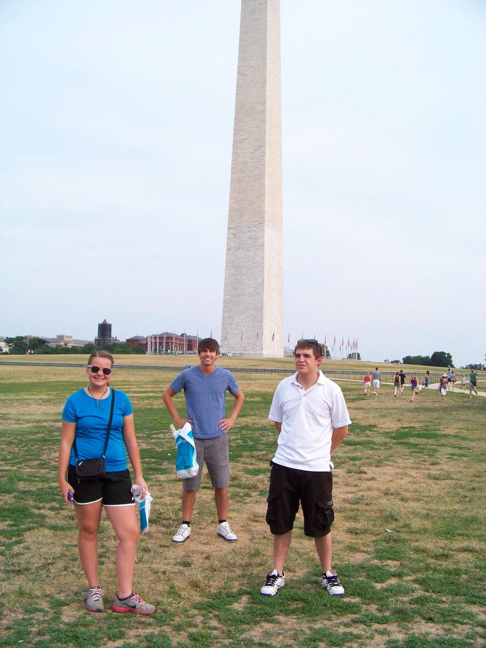 14 Signs You Grew Up With Older Brothers