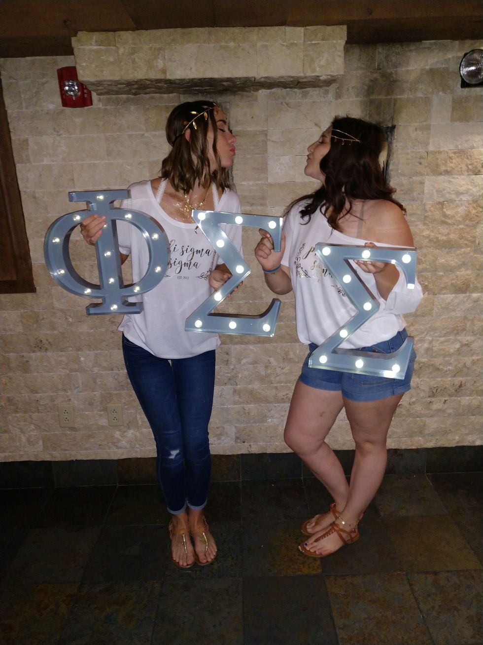 10 Signs You're In A Sorority | The Odyssey Online