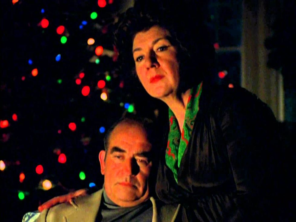 25 Holiday Movies To Cozy Up With This December | The Odyssey Online