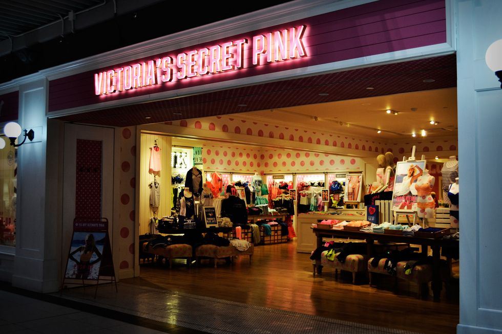 My First Experience In Victoria's Secret Was Not What I Expected It To ...