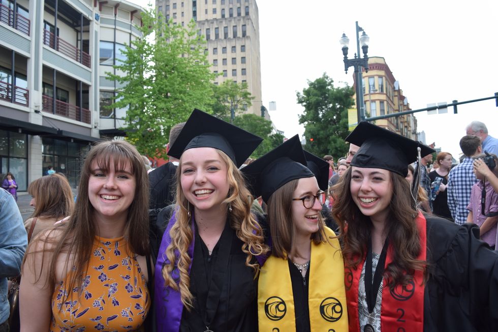 Why Having Different Friend Groups Is So Important | The Odyssey Online