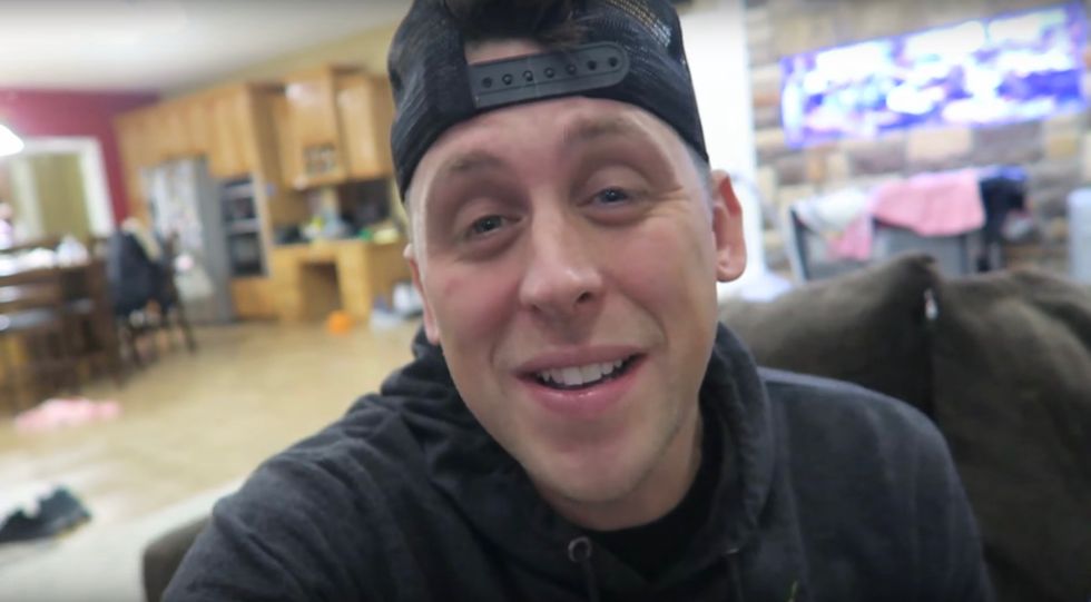 Roman Atwood's Daily Vlogs Will Definitely Make You Smile More | The ...