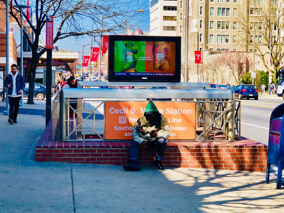 11 Things You See On The Broad Street Line | The Odyssey Online