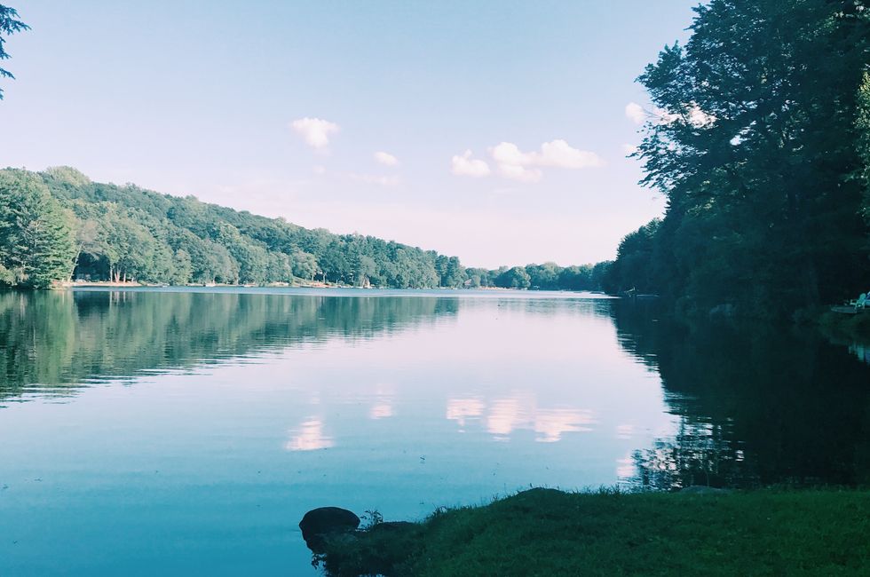 6 Reasons Why Growing Up On A Lake Is The Best Childhood Ever | The ...