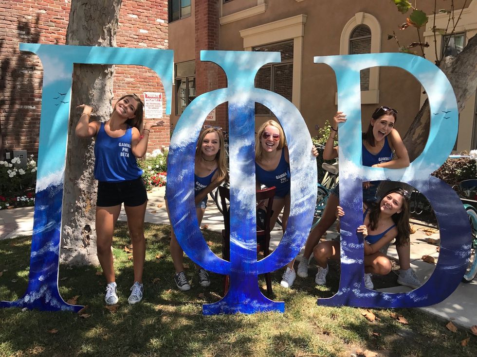 Navigating Greek Life from a Rising Sophomore | The Odyssey Online