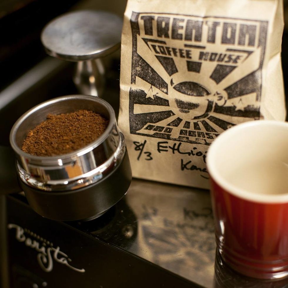 Coffee Shops Of NJ: Trenton Coffee House And Roaster | The Odyssey Online