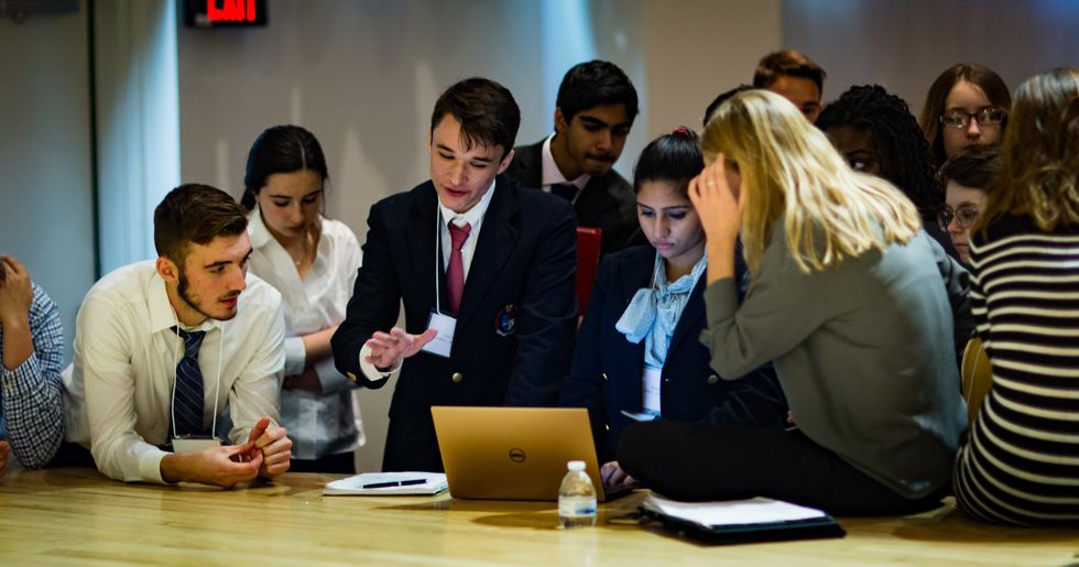 8 Reasons Why You Should Join Model UN | The Odyssey Online